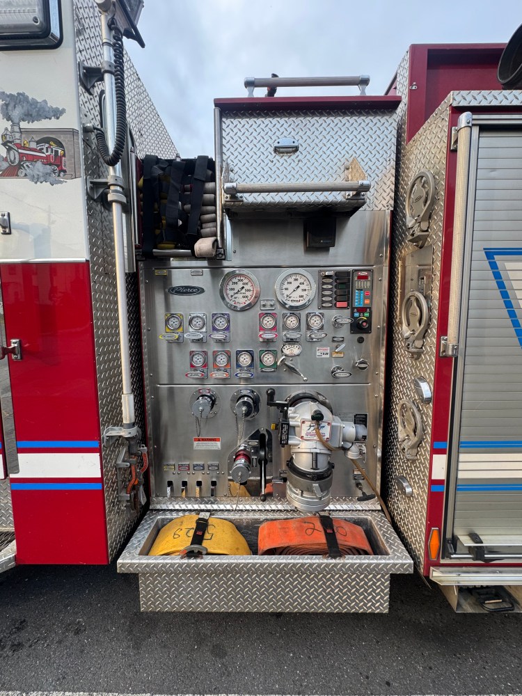 Engine 56-12 – Orwigbsurg Fire Department